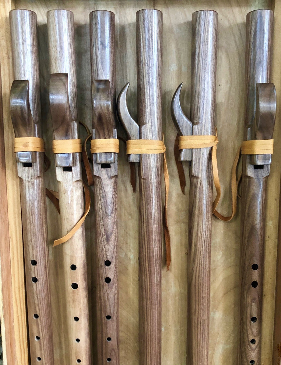 Native American Style – Erik the Flutemaker
